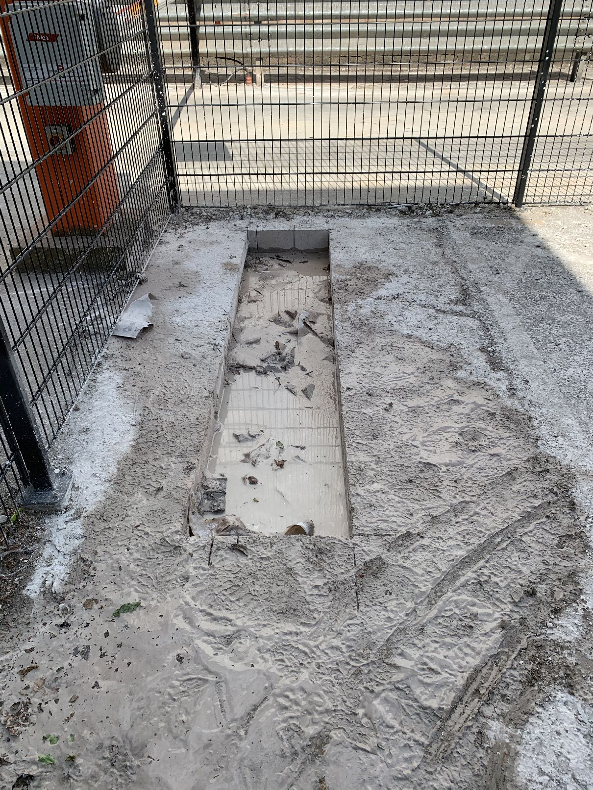 Laws Distribution, Haydock - Planned Works May 2020 - DGR Building ...